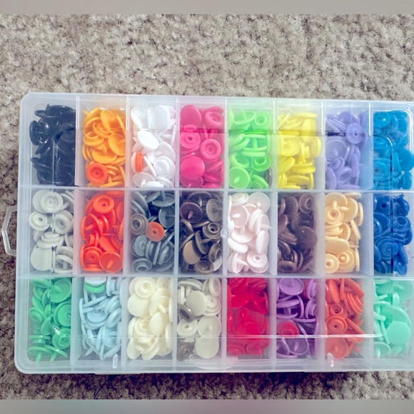 Other | Snaps Storage Container 36 Sets Size 20 T5 Plastic Fasteners ...